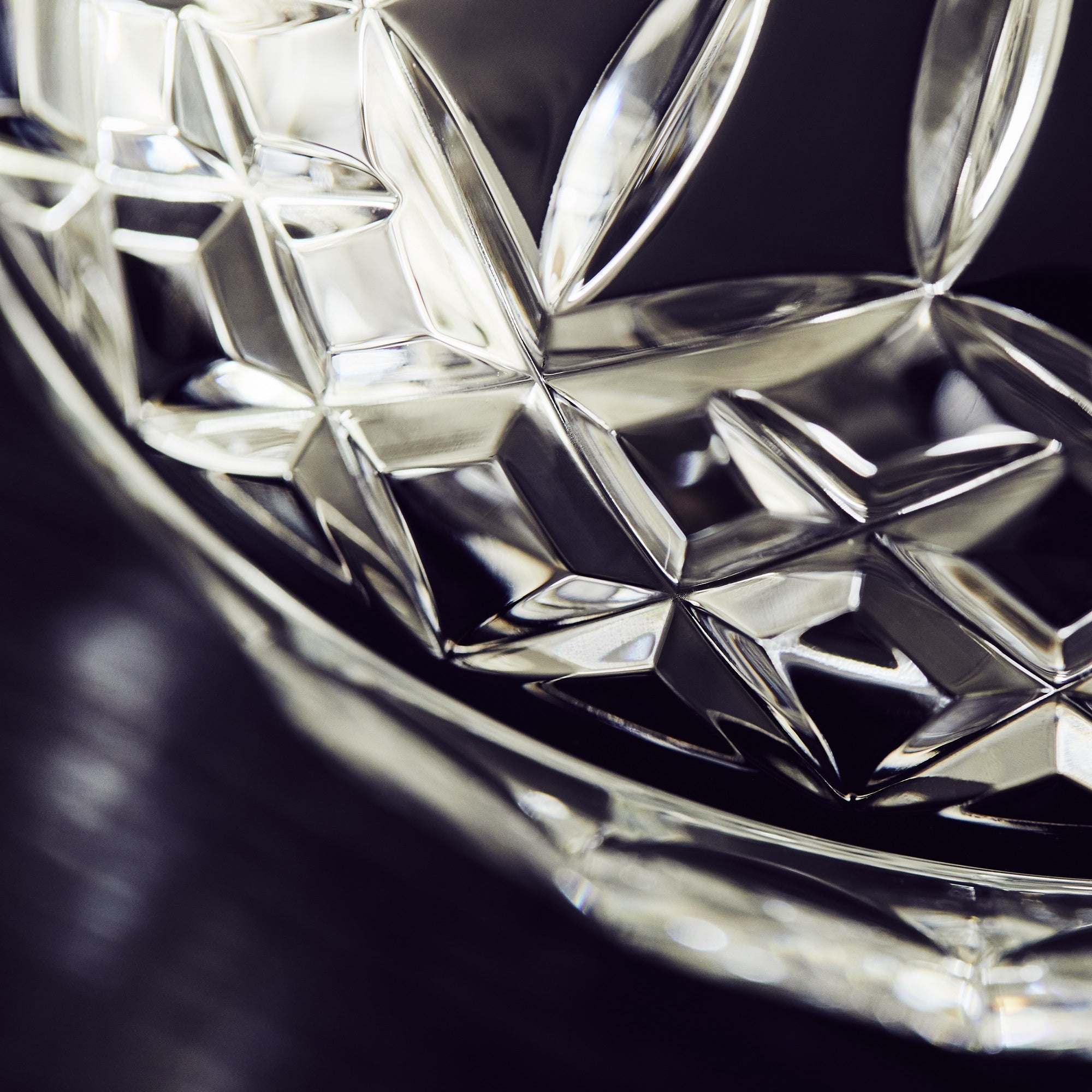 Waterford Crystal: Luxury Glassware, Vases & Figurines – Gallery Gifts ...